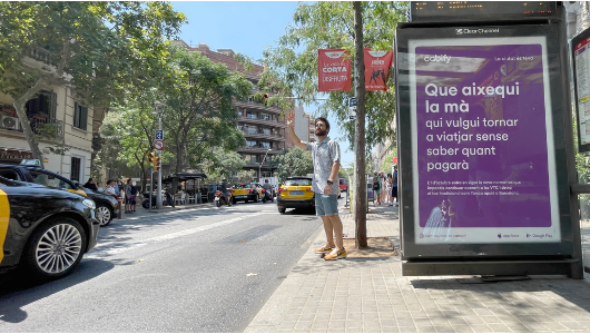Reivindicativa campaña de exterior de Cabify en Barcelona | Marcas ...