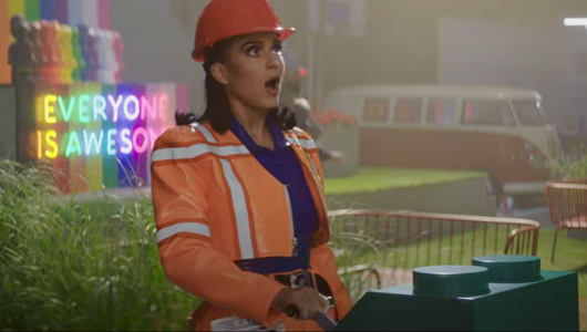 Katy Perry protagoniza la campaña de Navidad de Lego | Marcas ...
