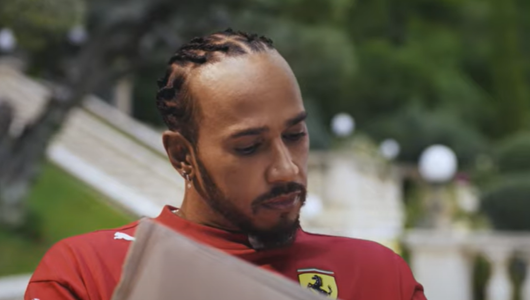 Lewis Hamilton y Ferrari se cuelan en el último anuncio de Peroni ...