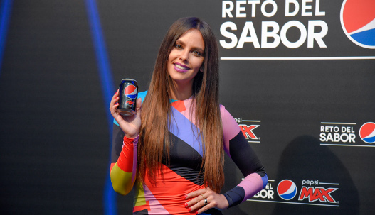 La atrevida campaña de Pepsi en la que se reta con Coca-Cola | Marcas ...